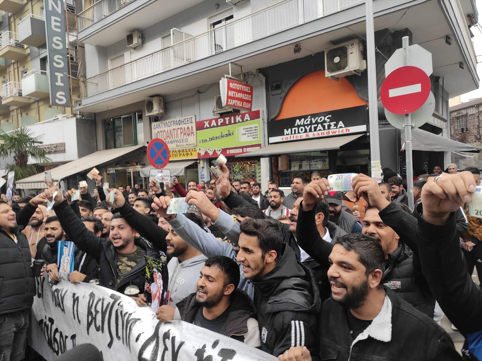 Κατέληξε ο 16χρονος που πυροβολήθηκε από αστυνομικό σε καταδίωξη στη ...