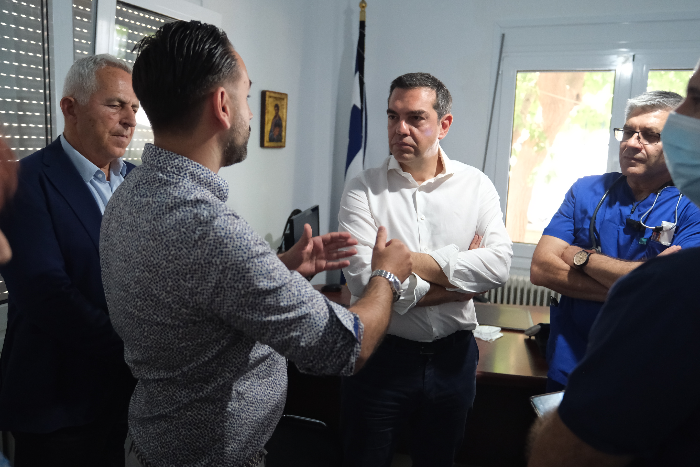 Εκλογές 2023 - Αλέξης Τσίπρας: Στο Νοσοκομείο της Ιεράπετρας ο πρόεδρος ...