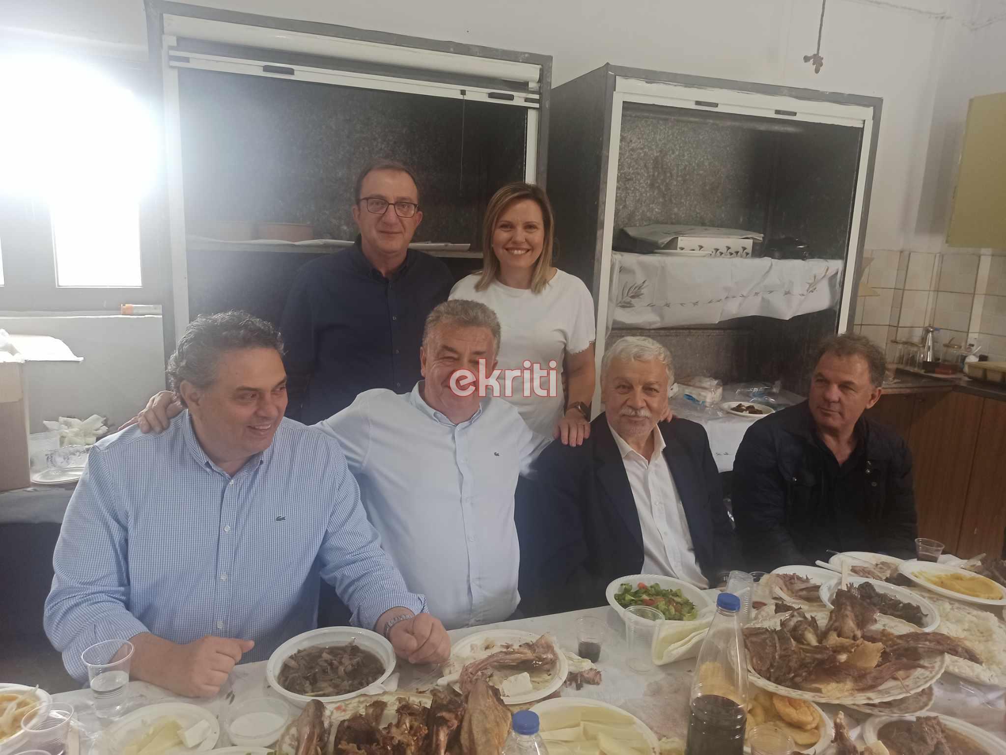 Ανώγεια: Μάζωξη φίλων στον Άγιο Φανούριο από τον Νίκο Ξυλούρη ...