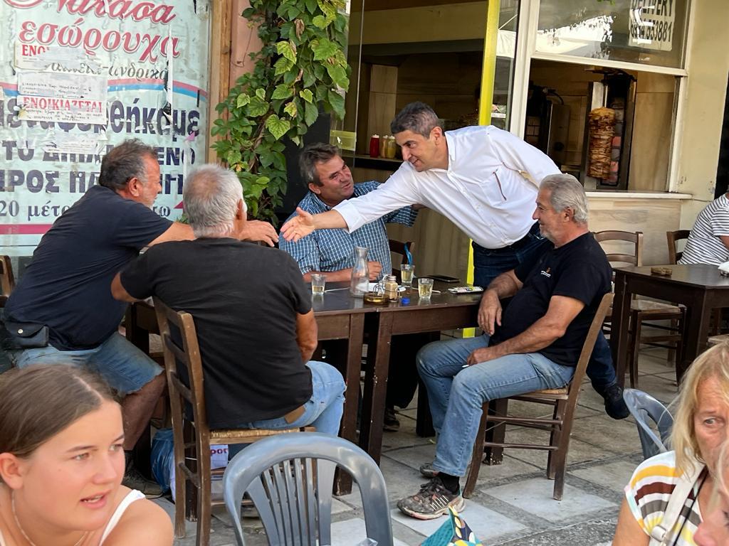 Στις Μοίρες ο Λευτέρης Αυγενάκης - Ανοιχτό το νέο του γραφείο | ekriti.gr