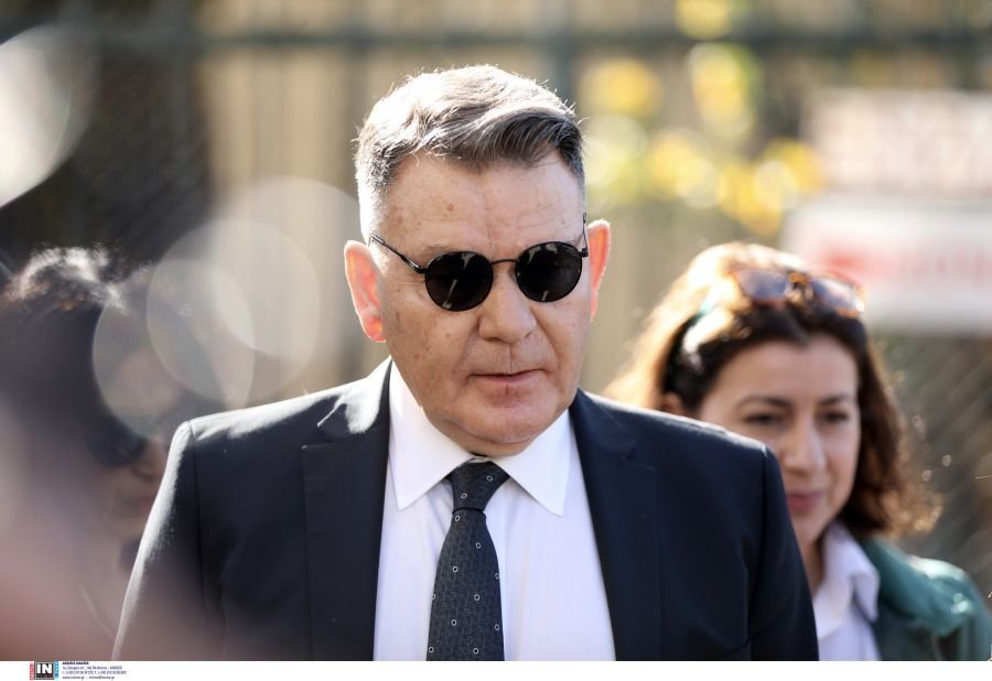 Κουγιας: Τέταρτη ημέρα στη ΜΕΘ - Η έκκληση για σεβασμό από τα παιδιά ...