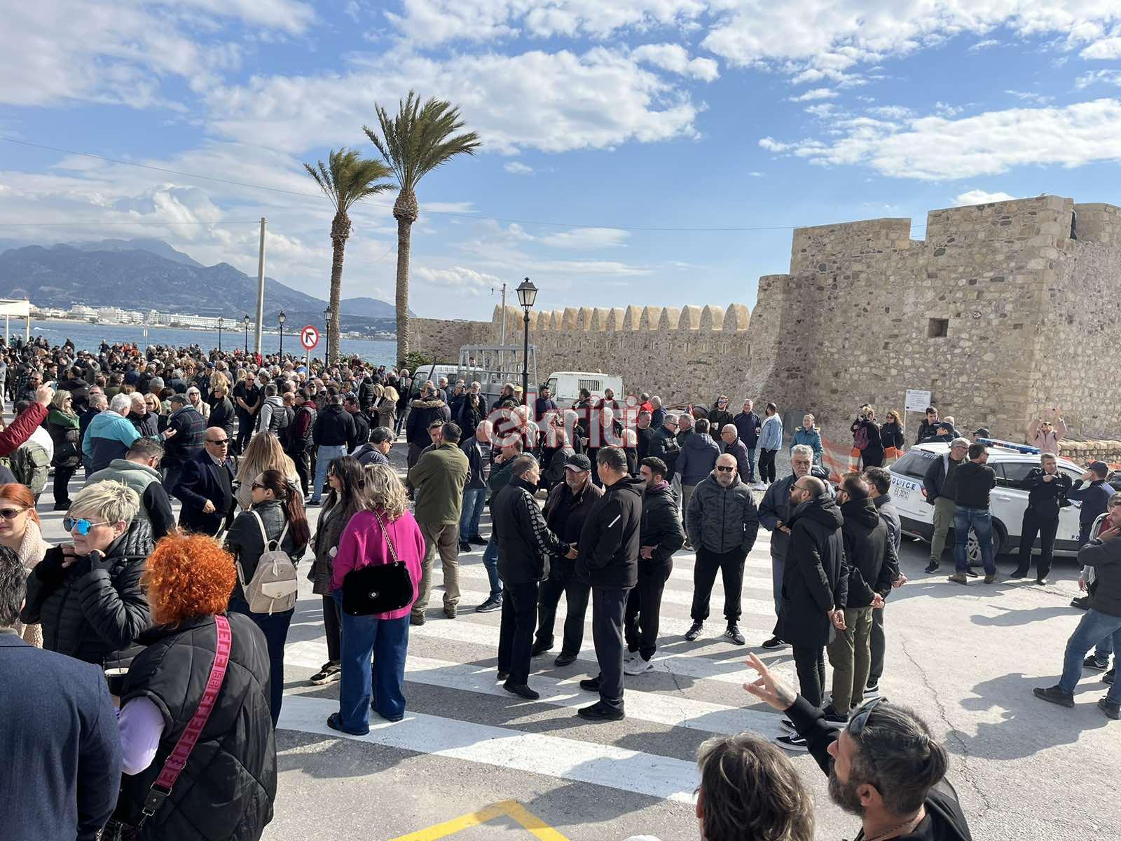Ιεράπετρα: Ένταση για τις κατεδαφίσεις - Καταστηματάρχες και ...