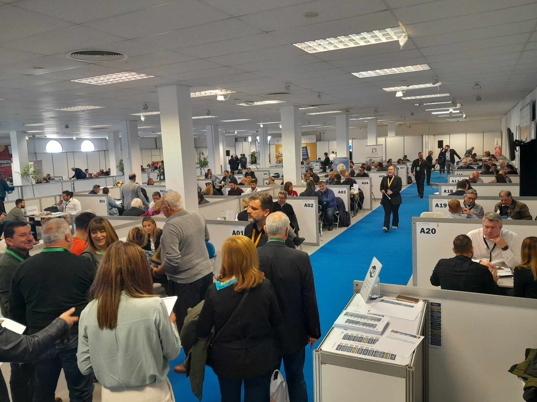 Πλήθος κόσμου στο 12ο παγκρήτιο φόρουμ προώθησης κρητικών προϊόντων ...