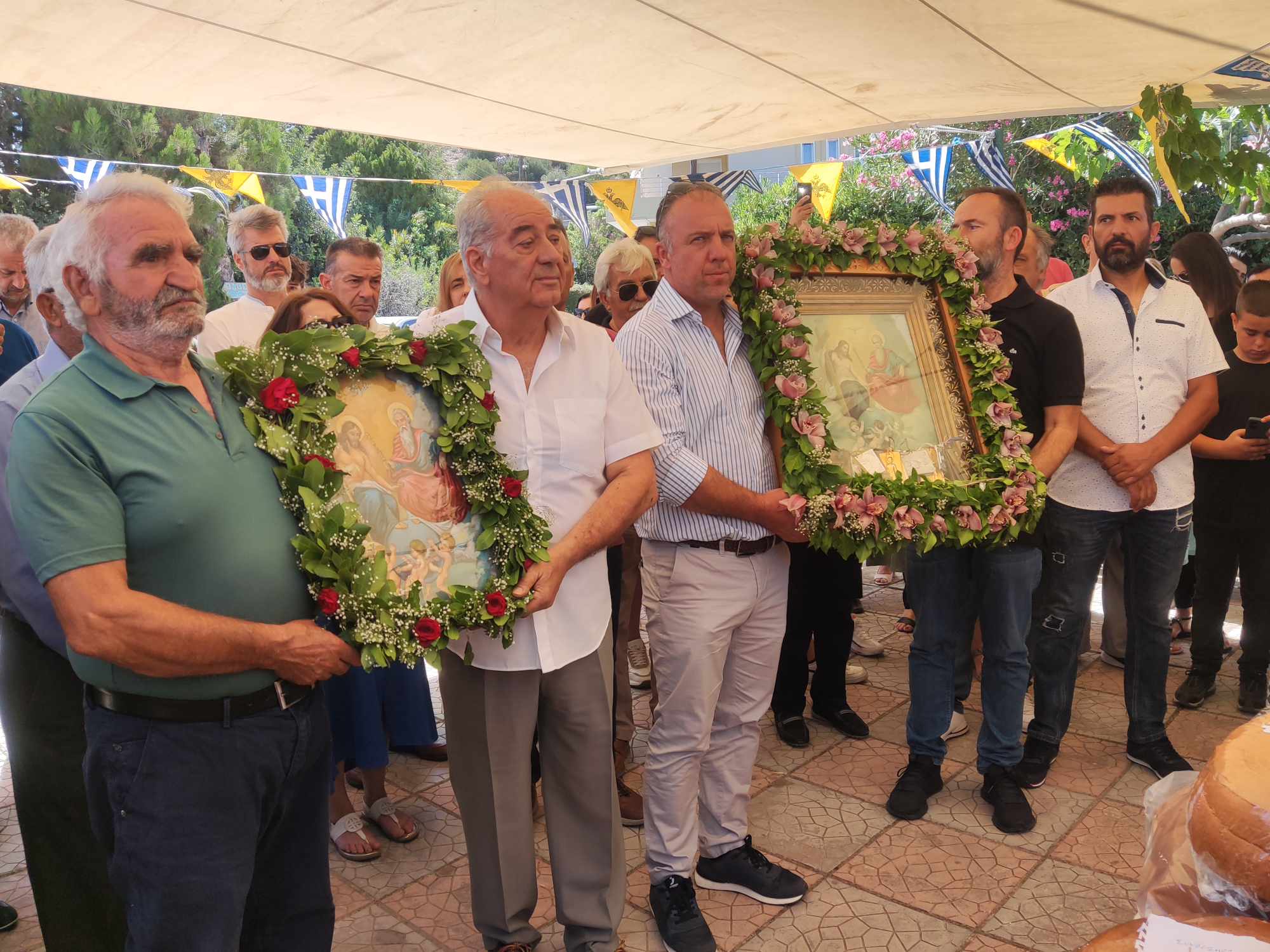 Ηράκλειο: Τίμησαν τη γιορτή του Αγίου Πνεύματος στη Λοφούπολη (φωτο ...