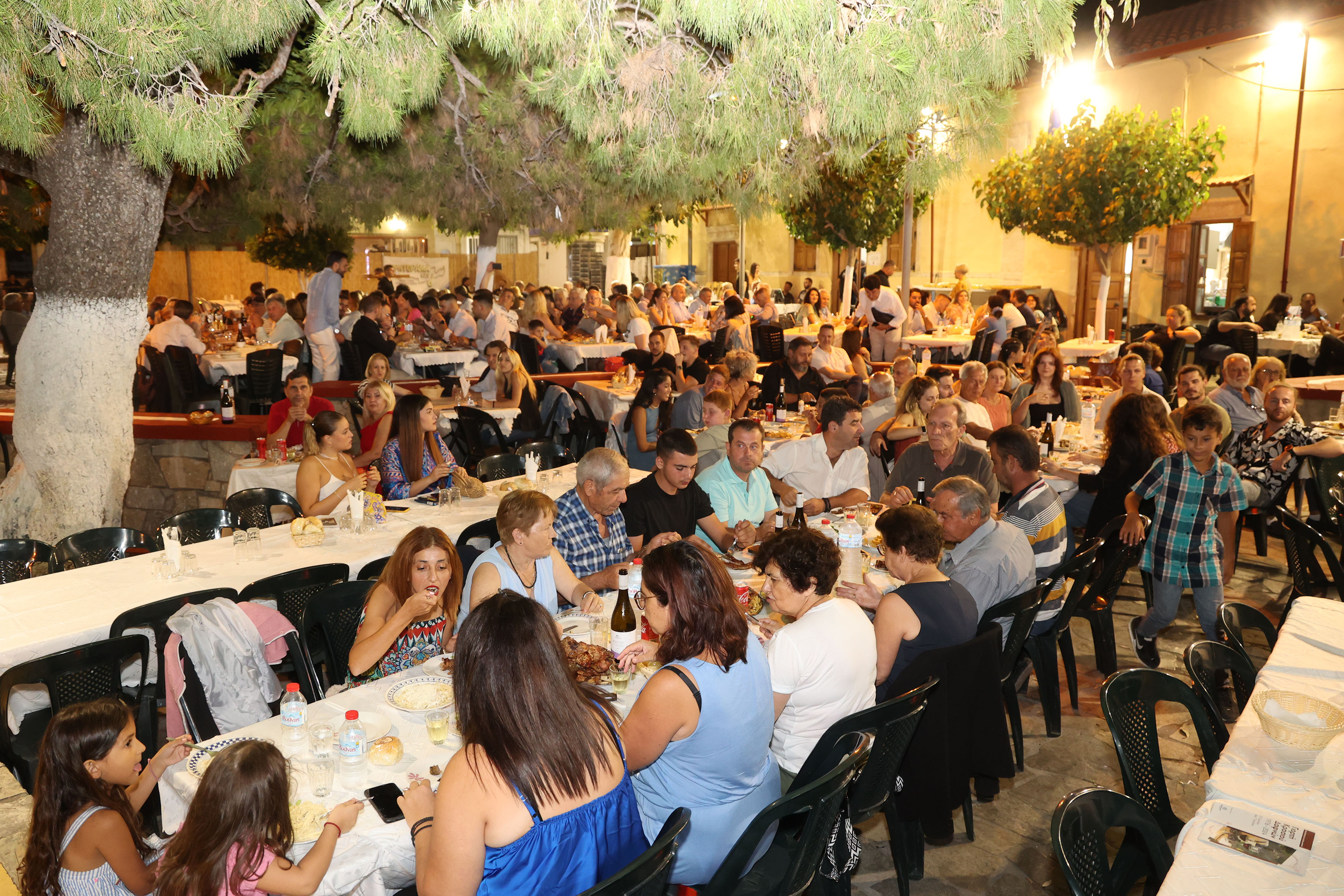Στη Γιορτή Κρασιού Δαφνών ο Αλέξης Καλοκαιρινός | ekriti.gr