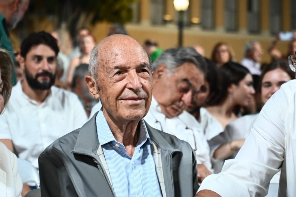 Κώστας Σημίτης: Η ανακοίνωση του Νοσοκομείου Κορίνθου για τον θάνατό ...