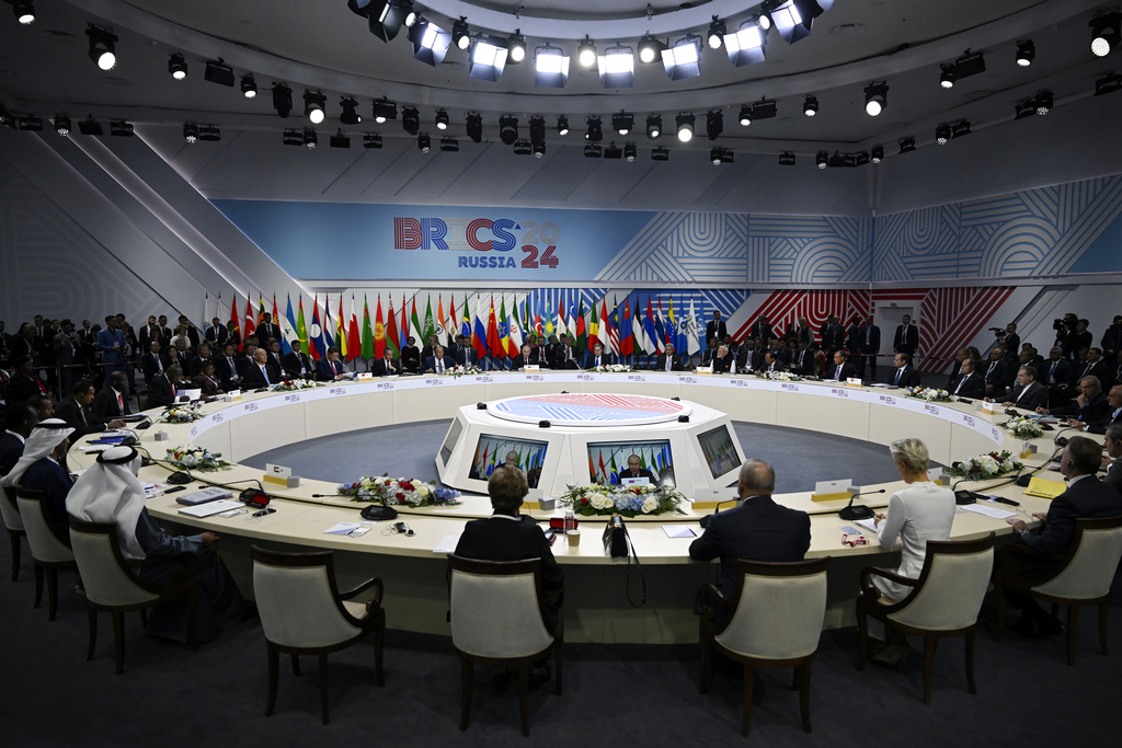 Σύνοδος των BRICS στο Καζάν: Κηρύσσουν τον «πόλεμο» στο δολάριο και ...