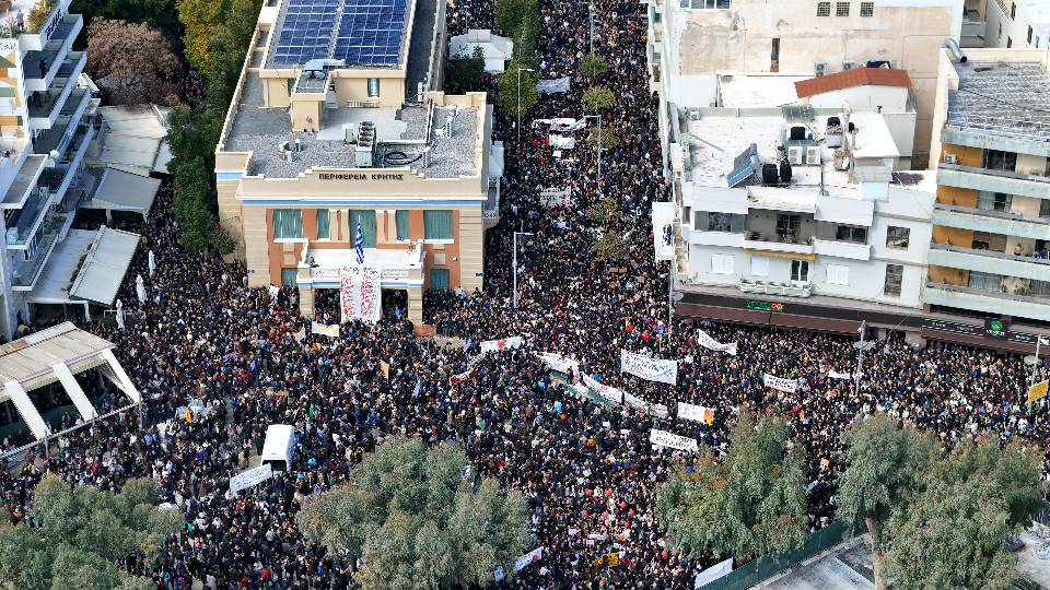 Συλλαλητήριο για την τραγωδία των Τεμπών: Η τεράστια συμμετοχή των ...