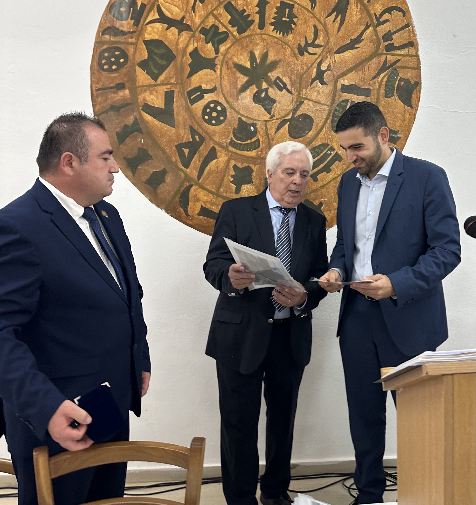 Ο Κωνσταντίνος Κεφαλογιάννης τιμήθηκε για τη συνεισφορά του στην ...