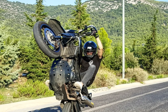 Κρήτη: Ο 22χρονος με τις σούζες υπολόγιζε χωρίς... τις αποδείξεις ...