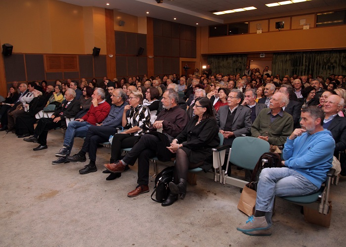 Ηράκλειο: Πλήθος κόσμου στην παρουσίαση του νέου βιβλίου του Νίκου ...
