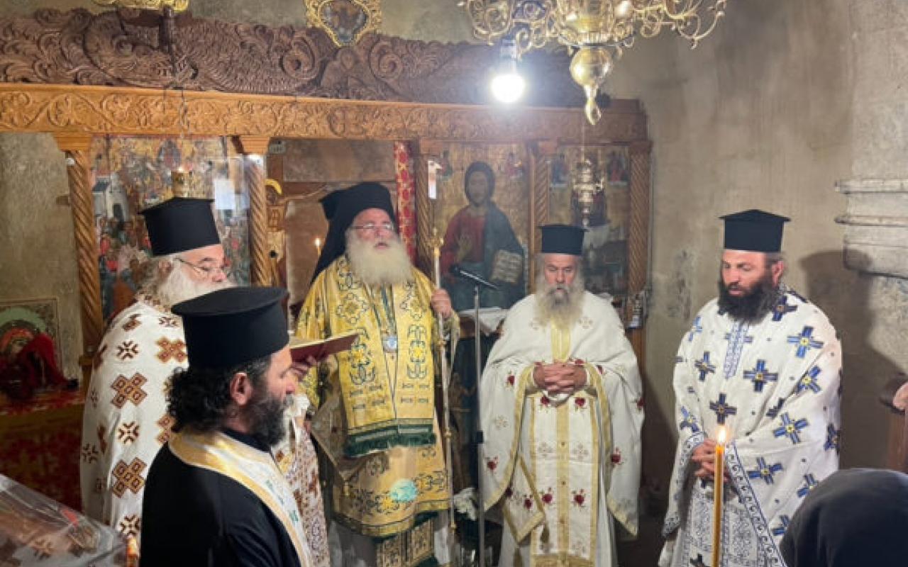 Ιεράπετρα: Εορτή της Μυρτιδιώτισσας στην Ιερά Μονή Παναγίας Καρυδιανής ...