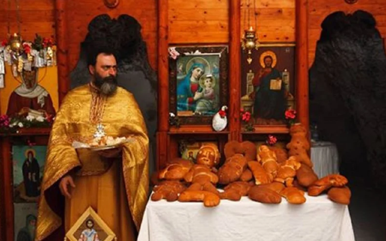 Άγιος Αντώνιος: Τα «μοναδικά» τάματα των Σφακιανών στην χάρη του Αγίου ...