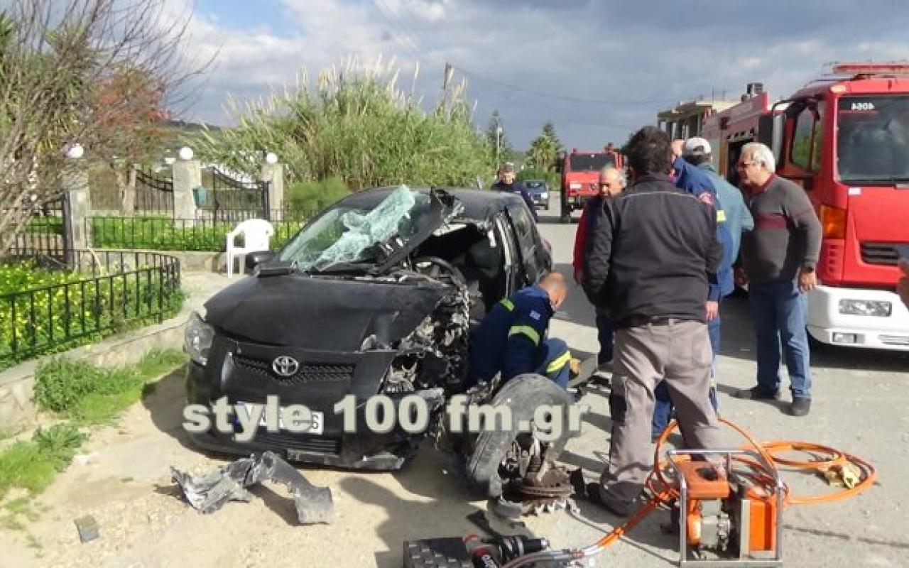 Κρήτη - τροχαίο: Σμπαράλια το αυτοκίνητο της γυναίκας - Γλίτωσε από ...