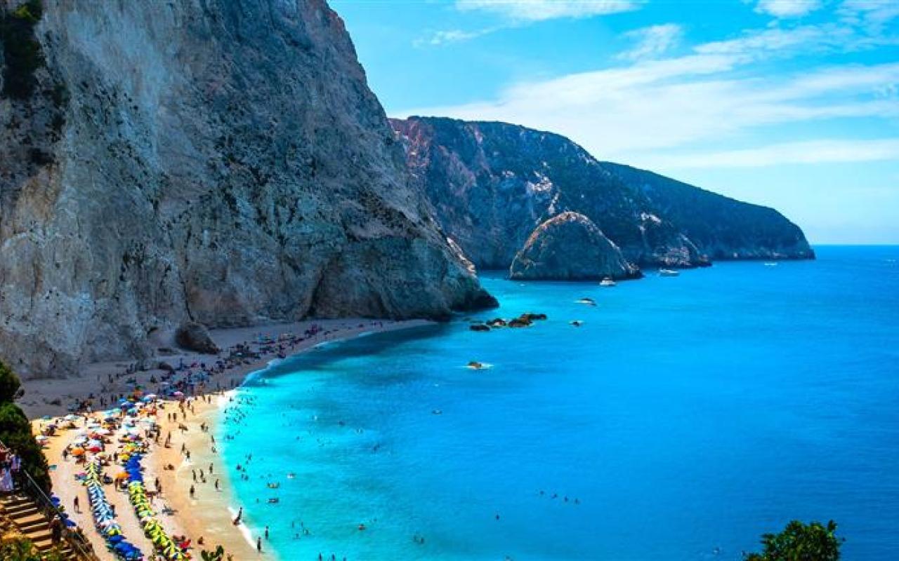 Εγκρεμνοί: Η παραλία του Ιονίου με τα καταγάλανα νερά (βίντεο) | ekriti.gr