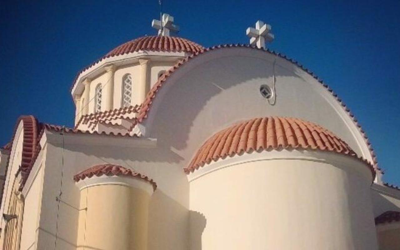 Ηράκλειο: Πανηγυρίζει ο ναός του Τιμίου Σταυρού στον Εσταυρωμένο ...