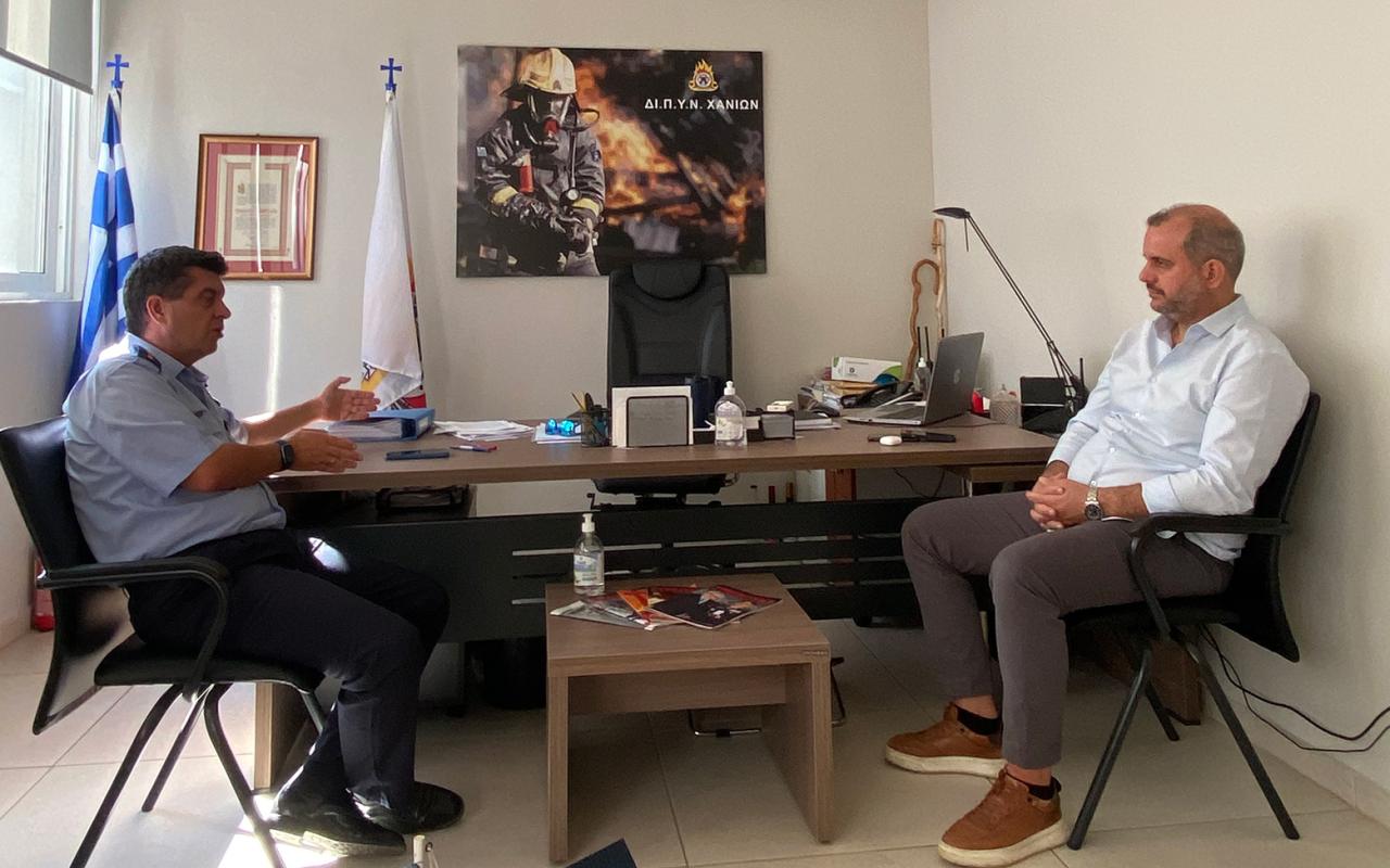 Επιμελητήριο Χανίων: Συνάντηση του προέδρου με τον διοικητή της ...