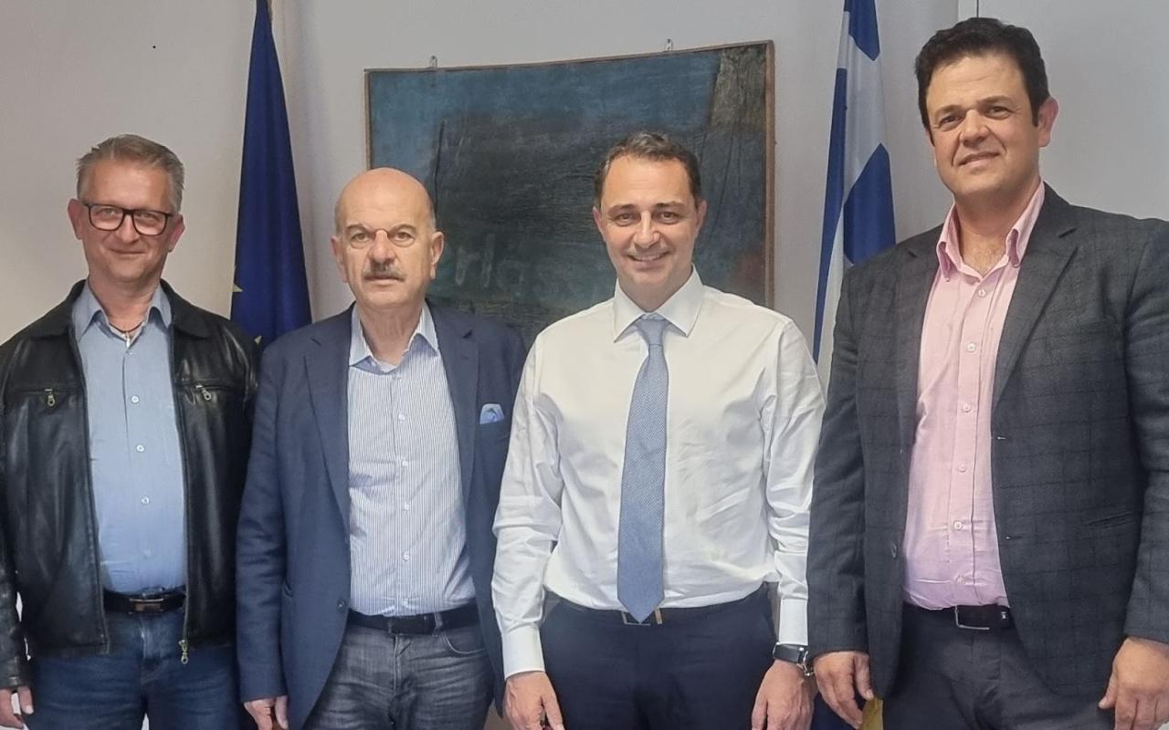Σύνδεσμος Ιδιοκτητών Τουριστικών Λεωφορείων: Συνάντηση με τον Μάξιμο ...