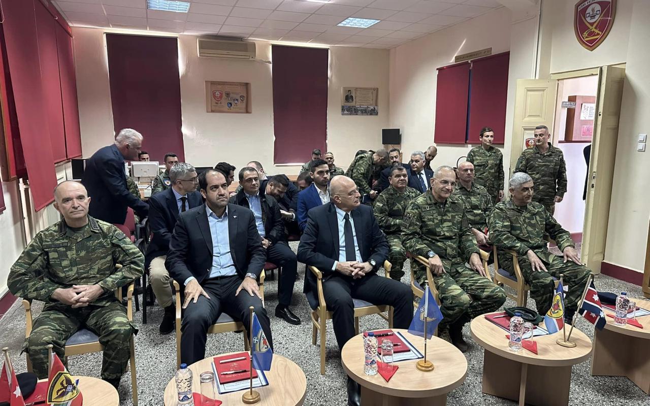 Δένδιας από ΣΕΑΠ: Να δημιουργήσουμε στρατό με άξια επαγγελματικά ...