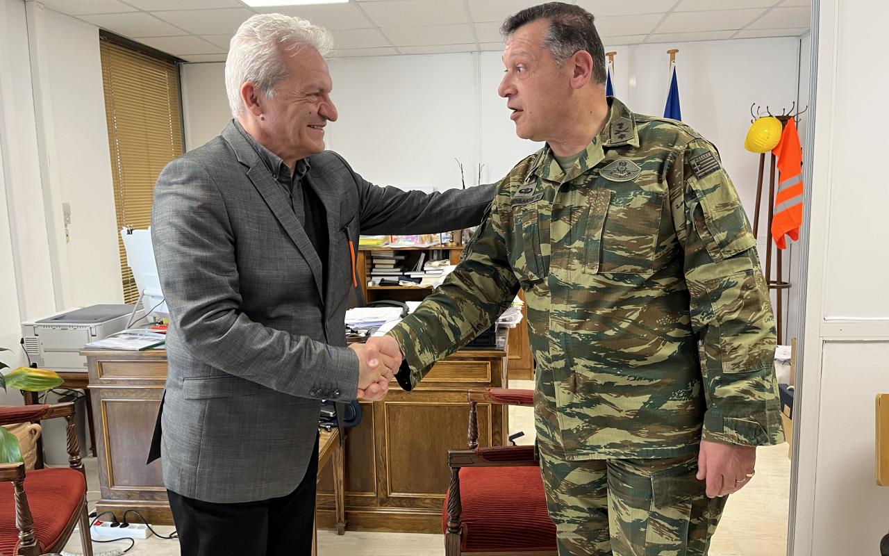 Αλέξης Καλοκαιρινός: Συναντήθηκε με τον νέο Διοικητή της ΣΕΑΠ Ταξίαρχο ...